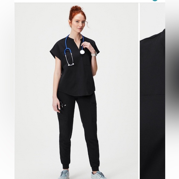 Fabletics | Tops | Fabletics Scrub Top And Bottom Oncall Joggers Evolve ...